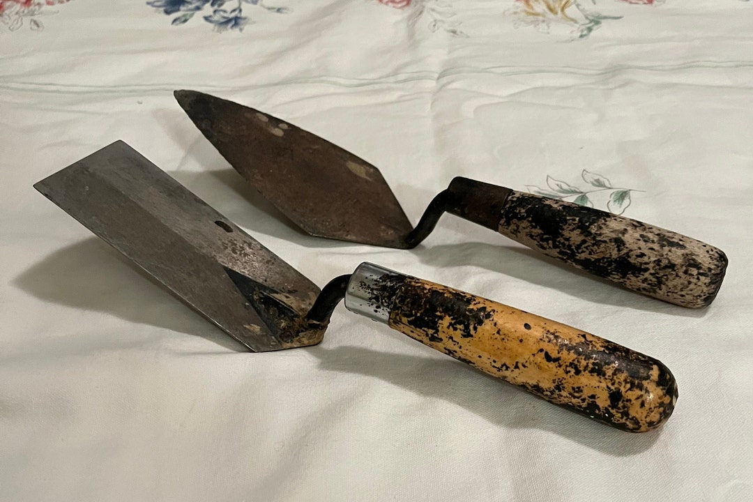 2 Vintage Hand Tools Hand Trowels, Pointed and Square, Wooden Handles ...