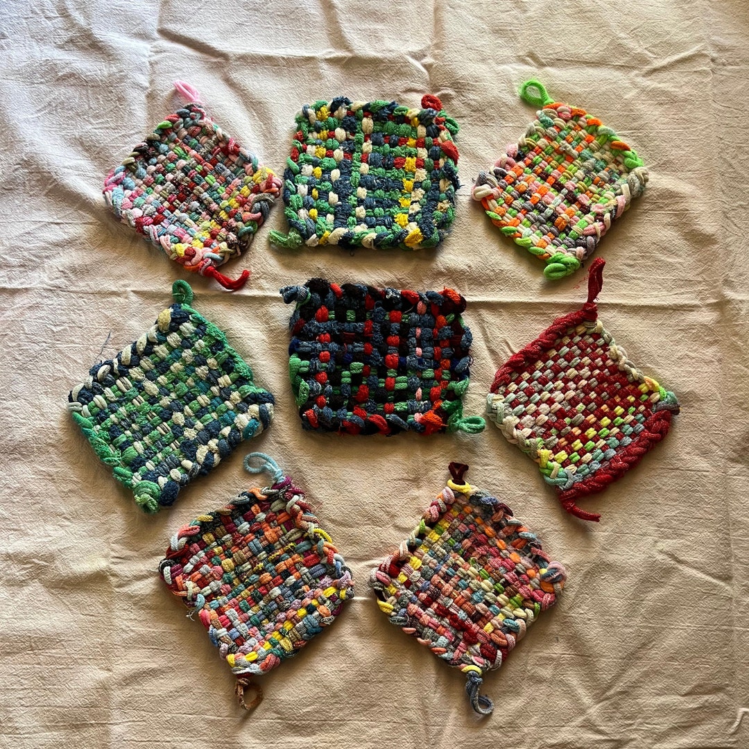 7 Vintage Potholders / Pot Holders * Handmade From Cotton and Polyester ...
