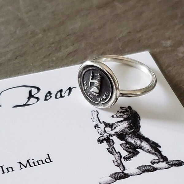 Bear Signet Ring - Etsy