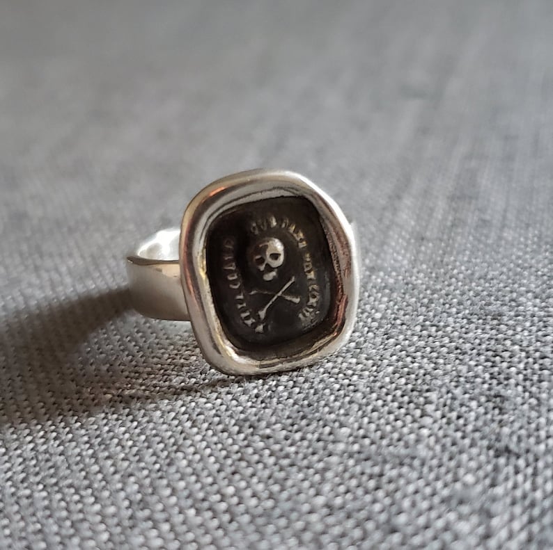 Pure Heart Ring - Skull & Crossbones - I Do Not Fear Your Heart Wax ...