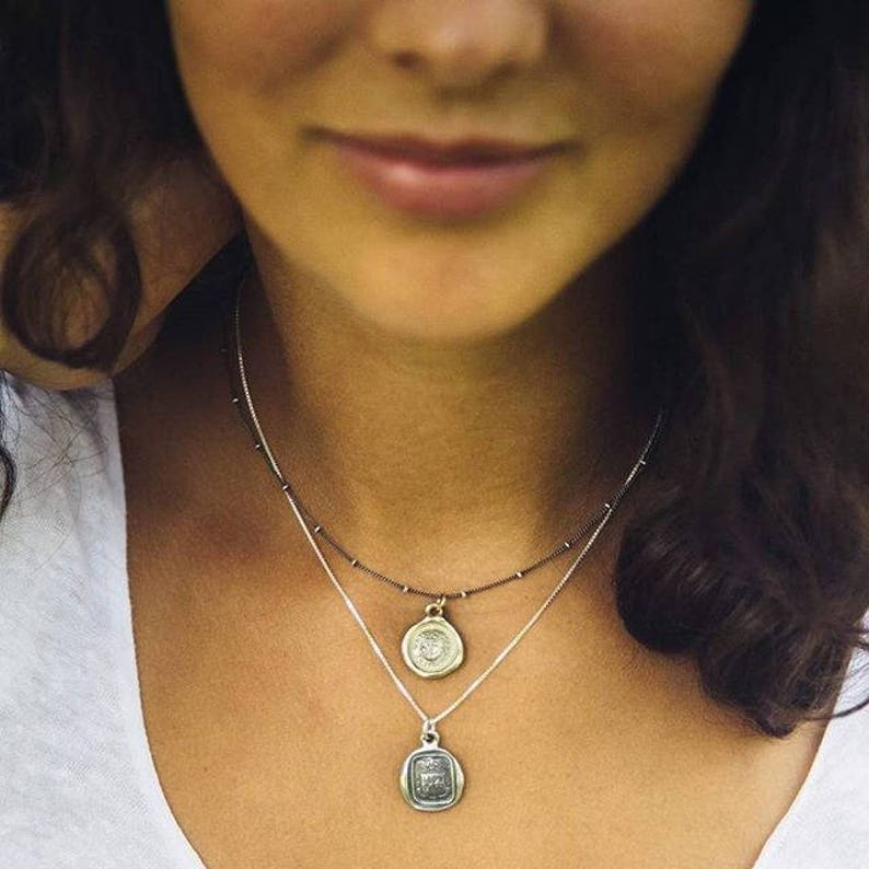 Live Your Life Wax Seal Crest Necklace in Latin - Live Life to the ...