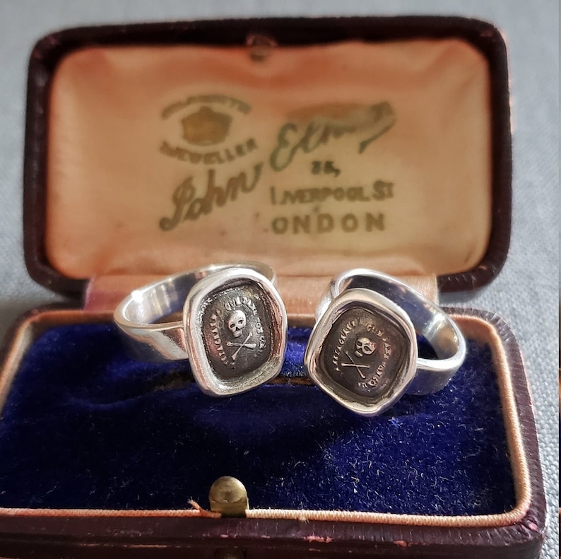 Pure Heart Ring - Skull & Crossbones - I Do Not Fear Your Heart Wax ...