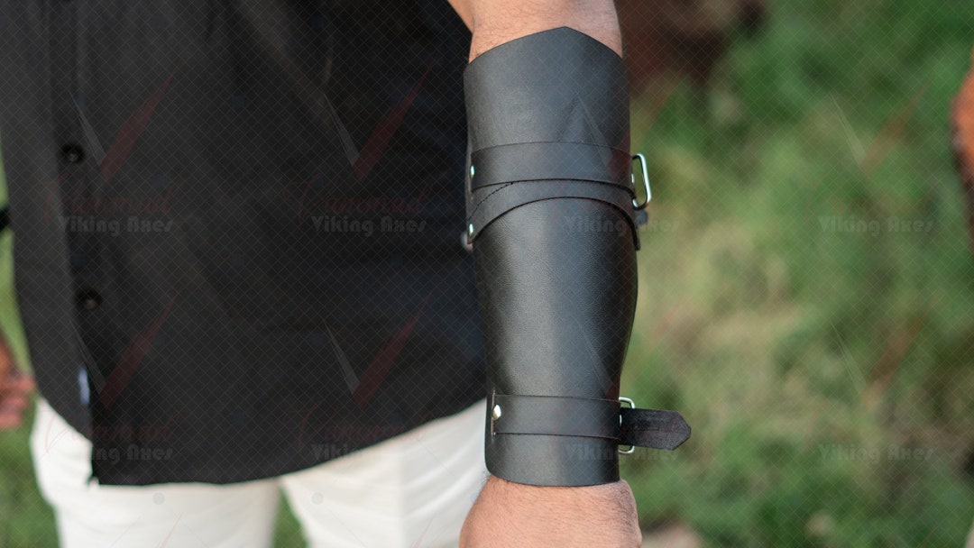 Handmade Bracers, Leather Bracers, Custom Made Cosplay Bracers, Witcher ...