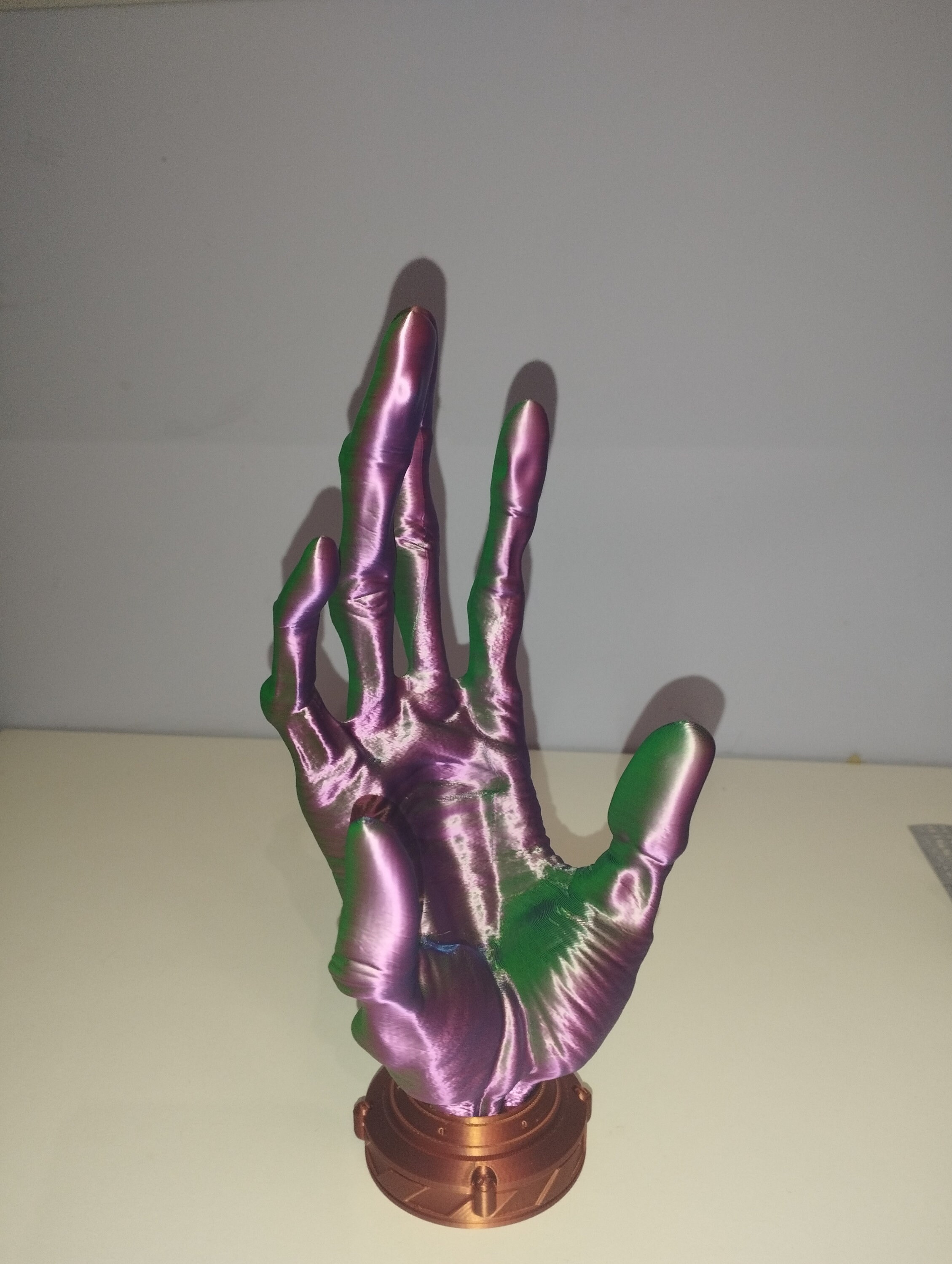 6-finger Alien Hand Controller Holder - Works With PS4, PS5, Xbox and ...