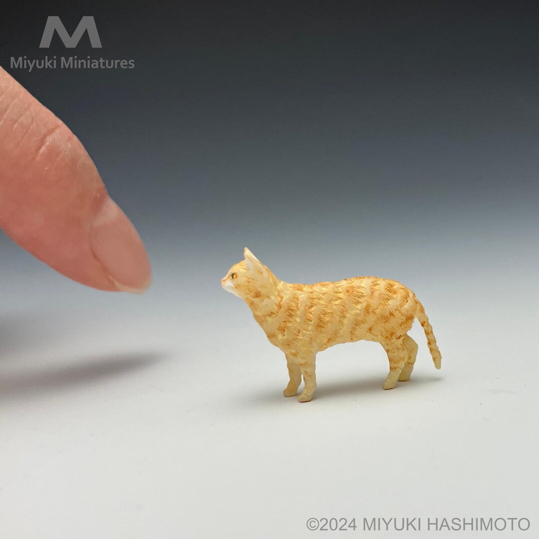 1:24 Realistic Miniature Cat Figurine, Handpainted, Orange Tabby Cat ...