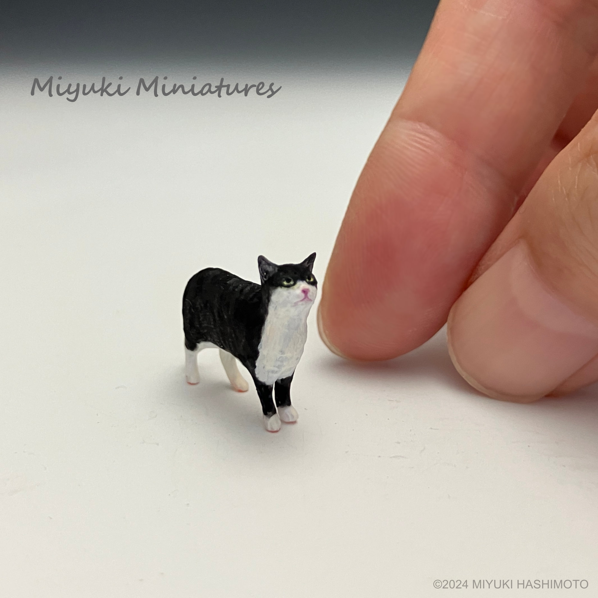 1:24 Realistic Miniature Cat Figurine, Handpainted, Tuxedo Cat, for ...