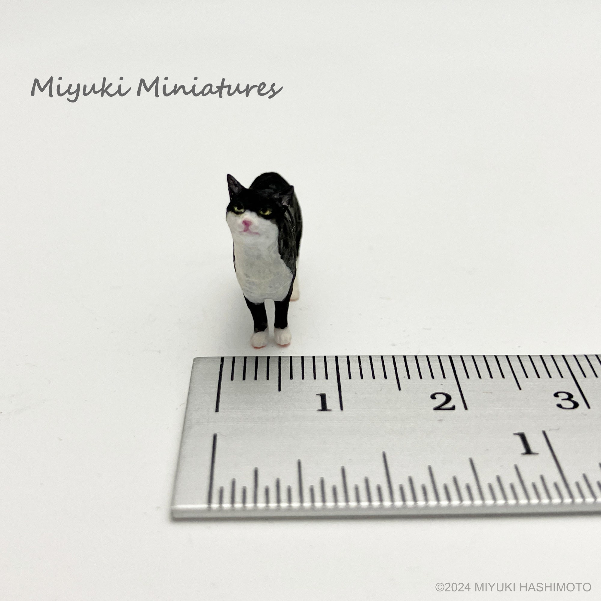 1:24 Realistic Miniature Cat Figurine, Handpainted, Tuxedo Cat, for ...