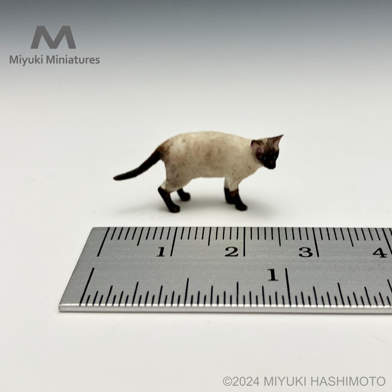 1:24 Realistic Miniature Cat Figurine, Handpainted, Thai Cat, for Half ...