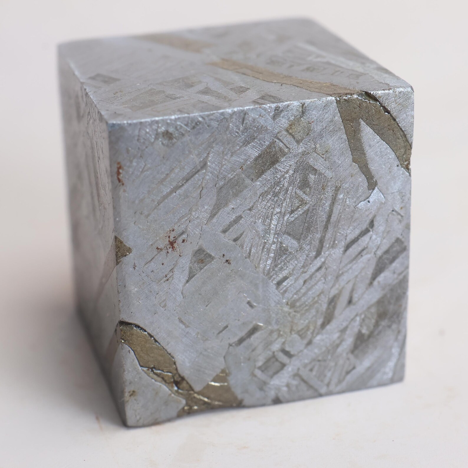 134g Muonionalusta Iron Meteorite Specimen: Natural Westenden Pattern ...