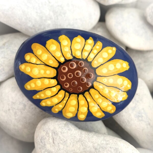 Painted Rocks Flowers - Etsy