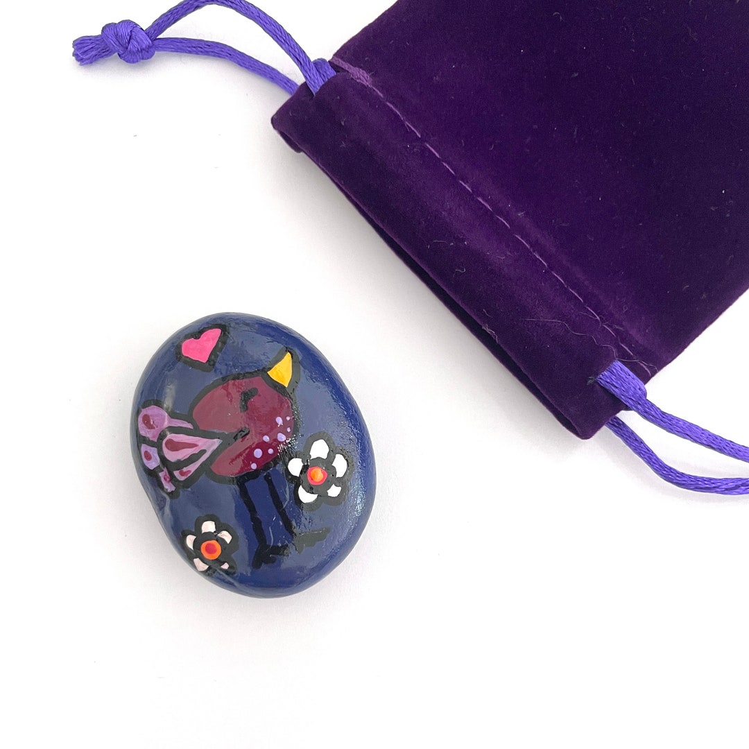 Birds Painted on Rock Tableau Galet Oiseau Hand Painted Rock Animals ...