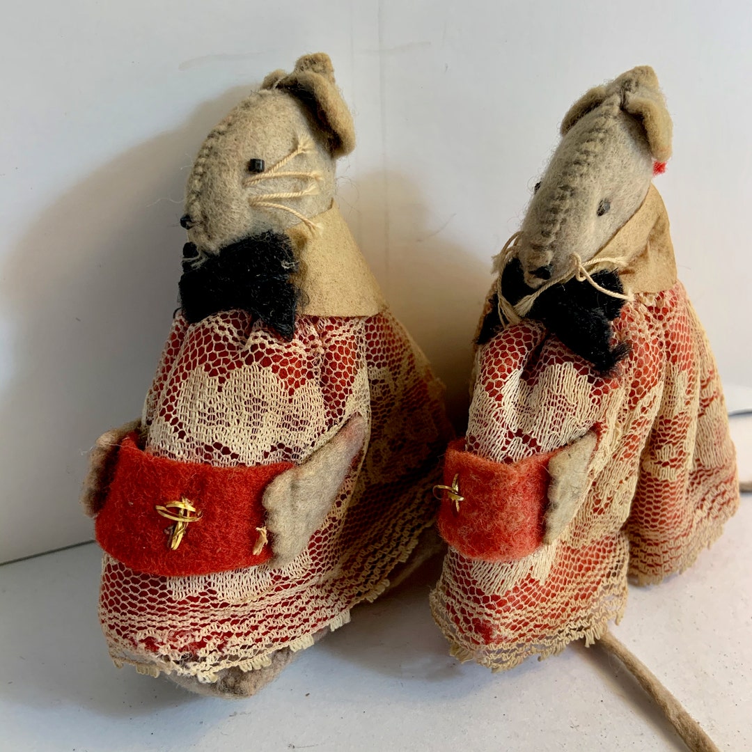 Vintage Wee Handmade Hand Sewn Mice in Dresses - Etsy