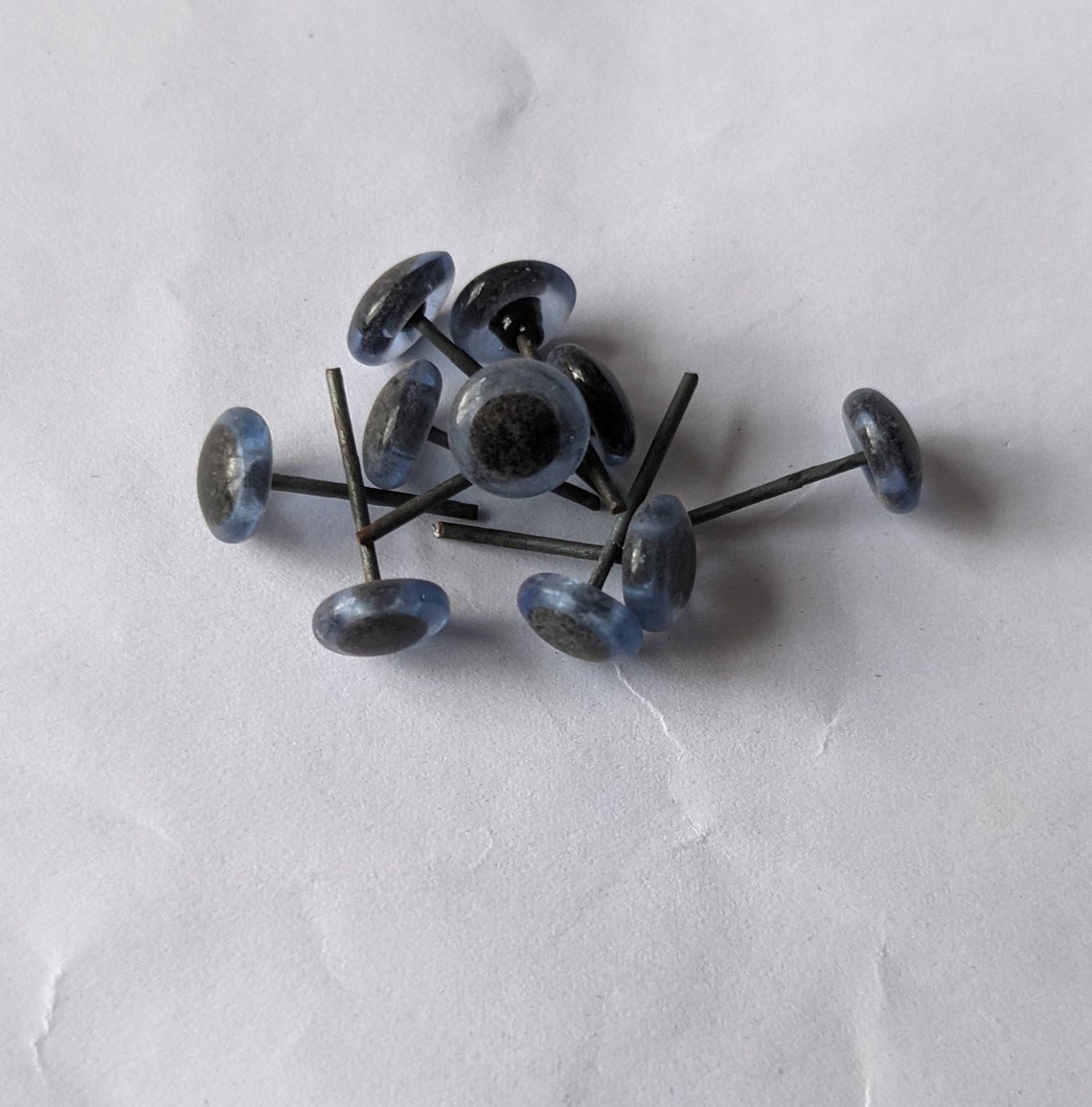 Box of Mixed Sizes Glass Pin Eyes Sizes 3mm - 12mm Total of 70 Eyes ...