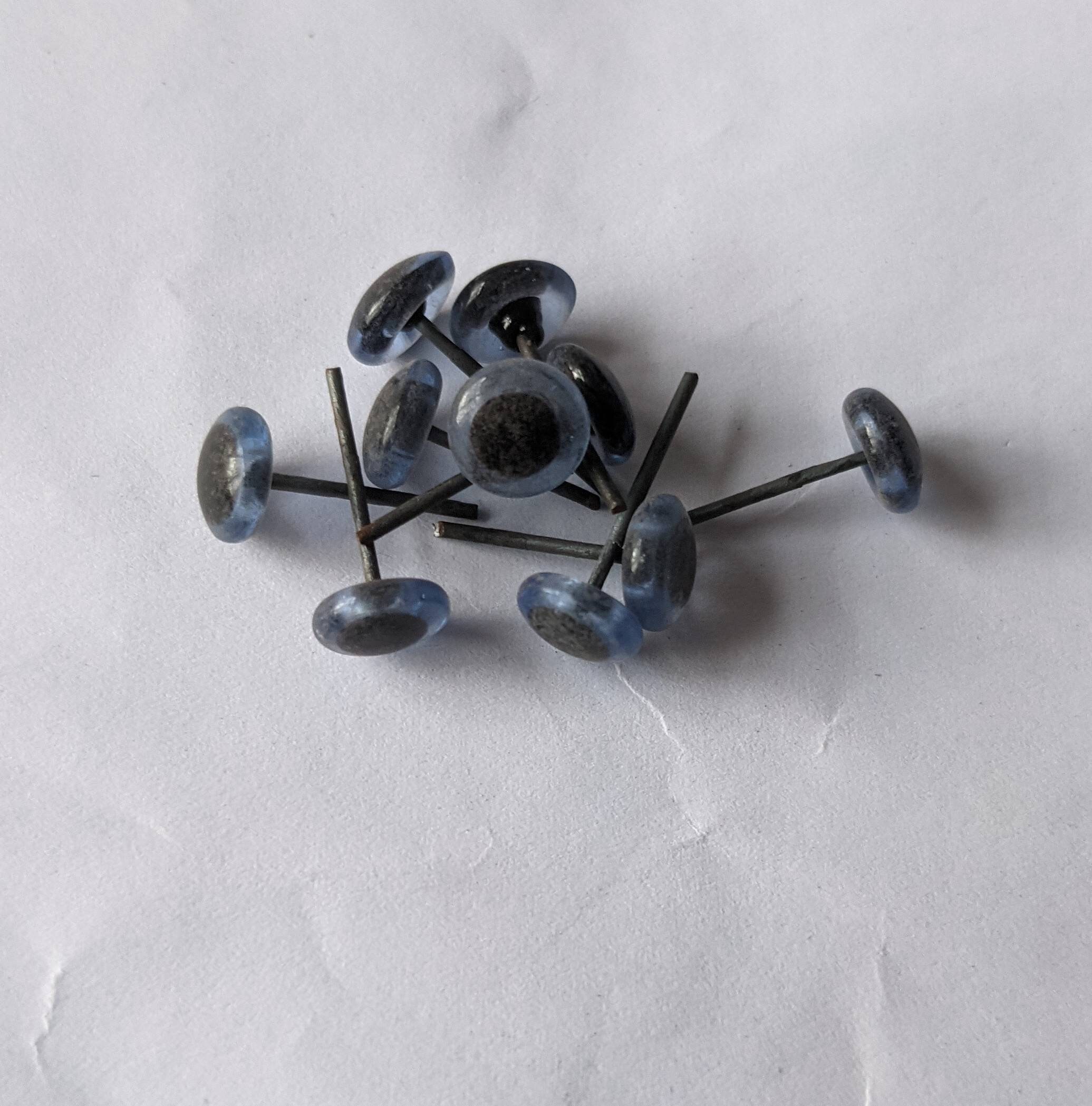 Box of Mixed Sizes Glass Pin Eyes Sizes 3mm - 12mm Total of 70 Eyes ...