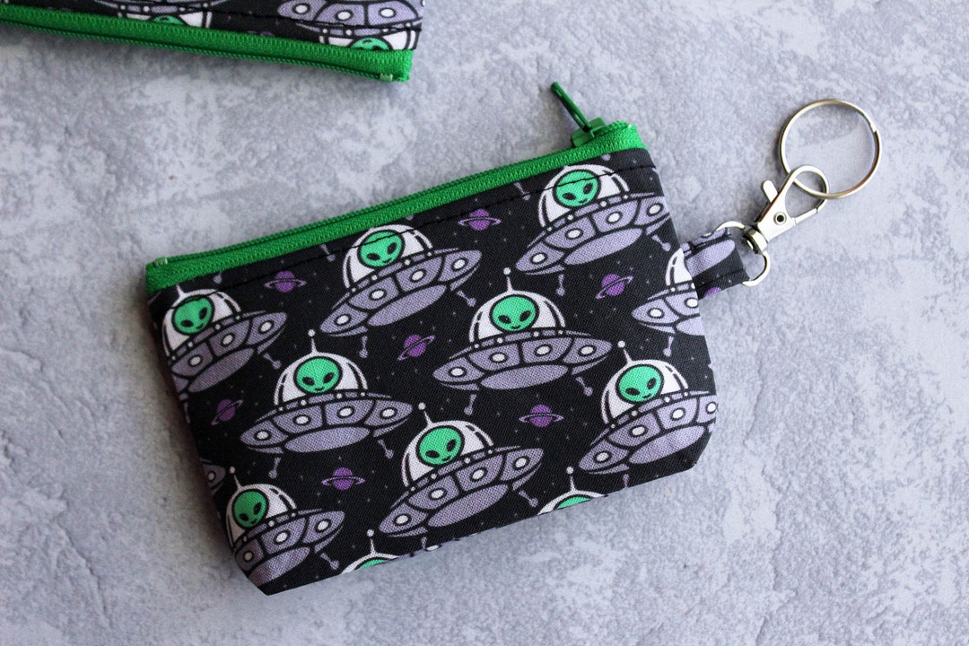 UFO Aliens Cute Pouch With Keyring Clasp - Zipper Pouch ID Holder Mini ...
