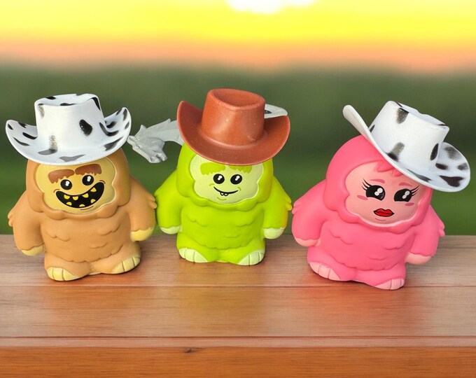Bronco Sasquatch Ducks Bigfoot Yeti Rubber Duck Youve Been Bucked ...