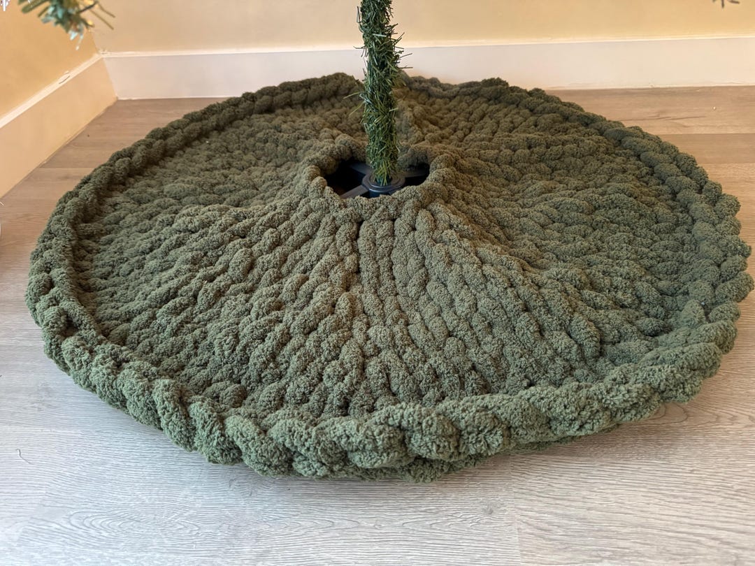 Handmade Chunky Knit Tree Skirt - Modern, Elegant Christmas Tree Decor ...