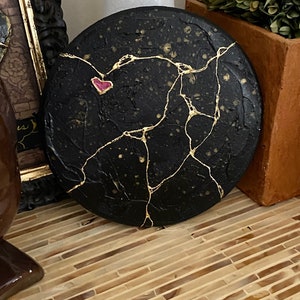 BLACK GOLD Faux KINTSUGI Wall Disc, Round Wall Art, Ancient Japanese Meaningful Zen Art, Shelf ...