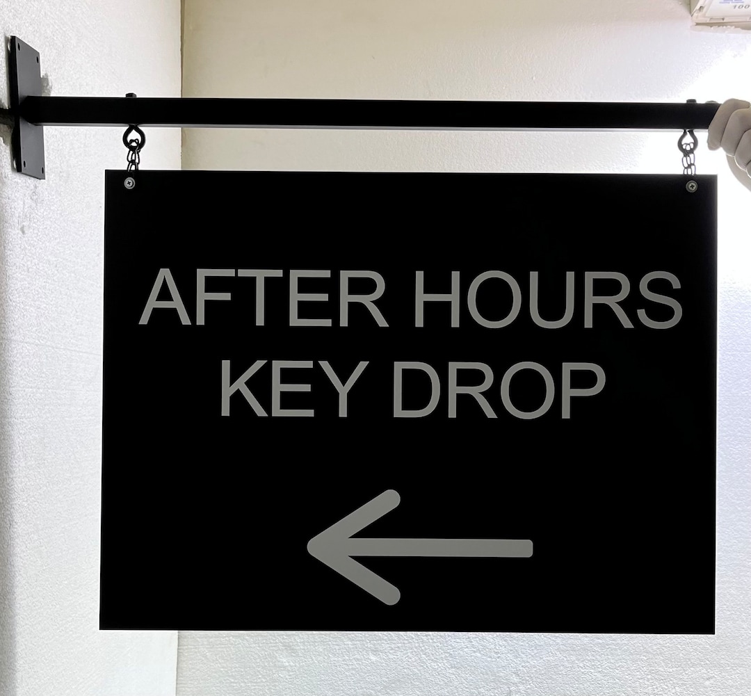 Custom Outdoor Flag Sign Metal Hanging Blade Sign Double Sided Sign ...