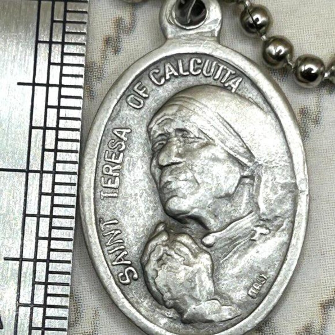 Vintage St. Saint Mother Theresa Teresa Italy Religious Medal on Long ...