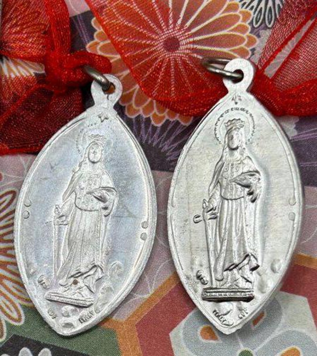 Vintage Old Silver Tony Saint St Dymphna Crown Sword Religious Medals ...