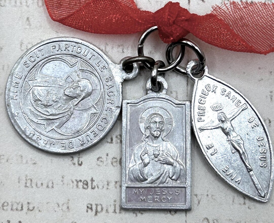Vintage Old Lot Set Catholic Religious Medal Pendants Precious Blood of ...