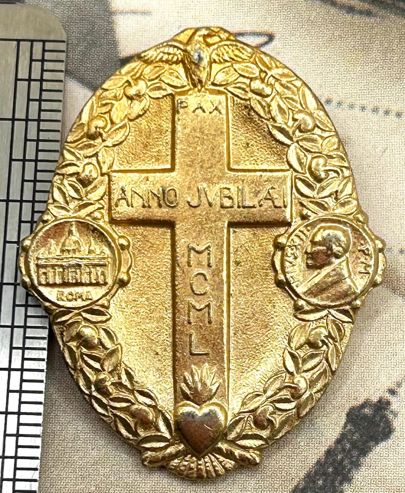 Vintage 1950 MCML Annual Jubilee Pope Pius XII Gold Tone Cross Sacred ...