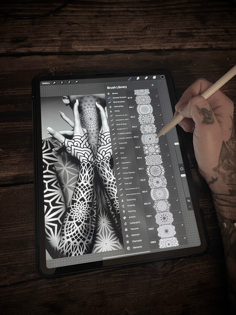 Mandala Brush Set for Procreate - 150 Ready to Use Mandalas in a Mixture or Ornamental and ...