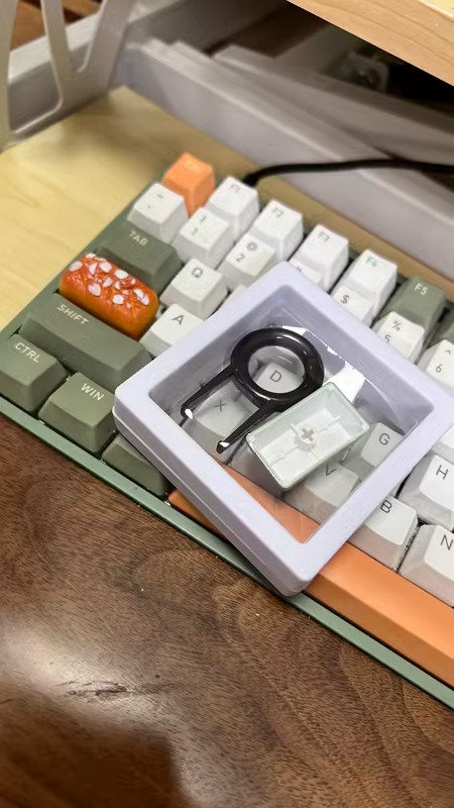 Cute Bread Keycaps, Small Toasts Keycaps, Personalized ESC Toast ...