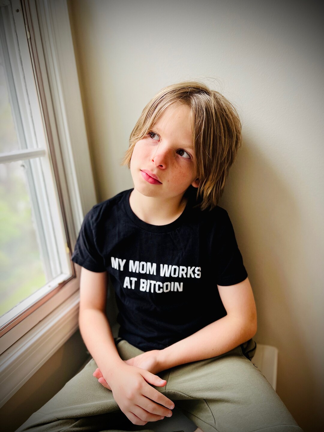 My Mom Works at Bitcoin Kids Tee Shirt - Etsy