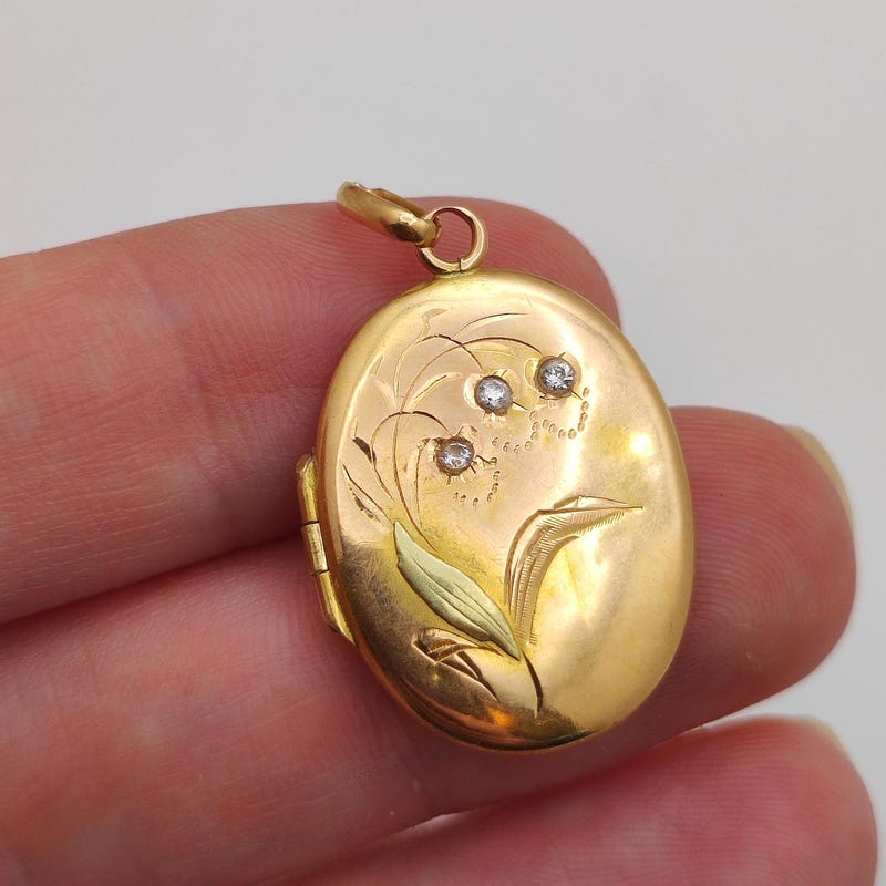 Lily Locket - Etsy