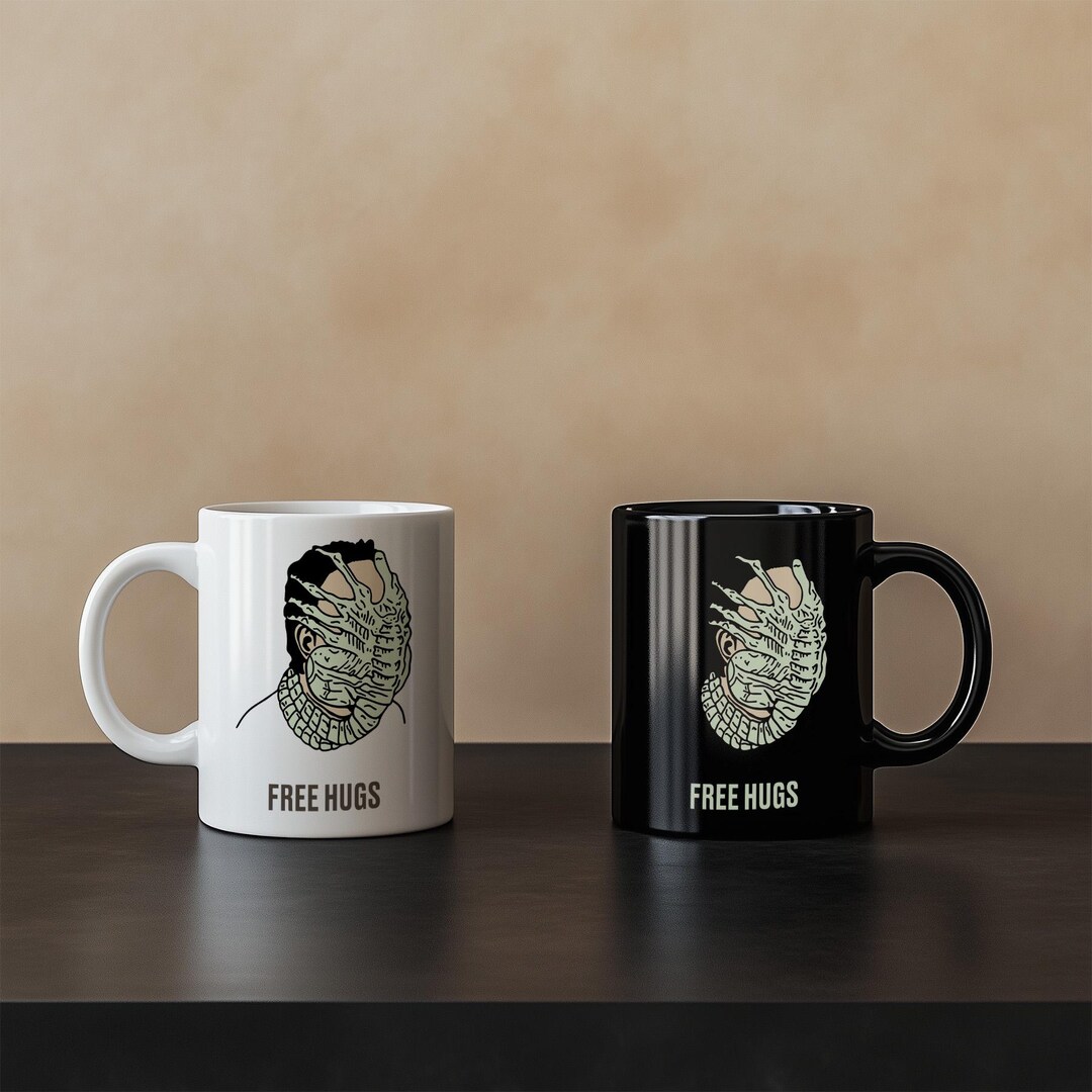 Free Hugs Alien Movie Coffee Mug, Retro Funny Xenomorph Face Hugger ...