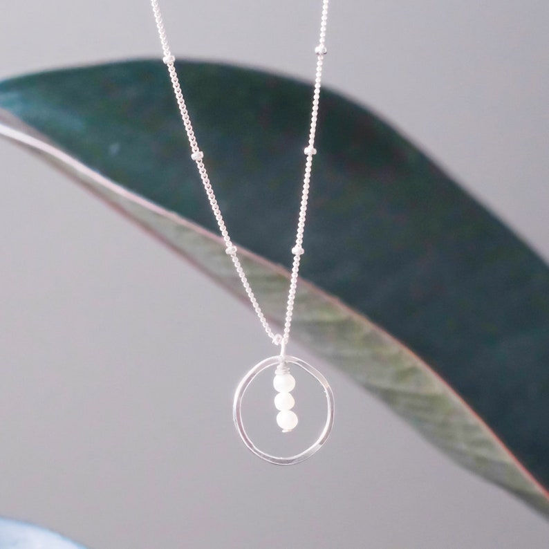Dainty Pearl Necklace Tiny Circle Dotted Chain Necklace - Etsy