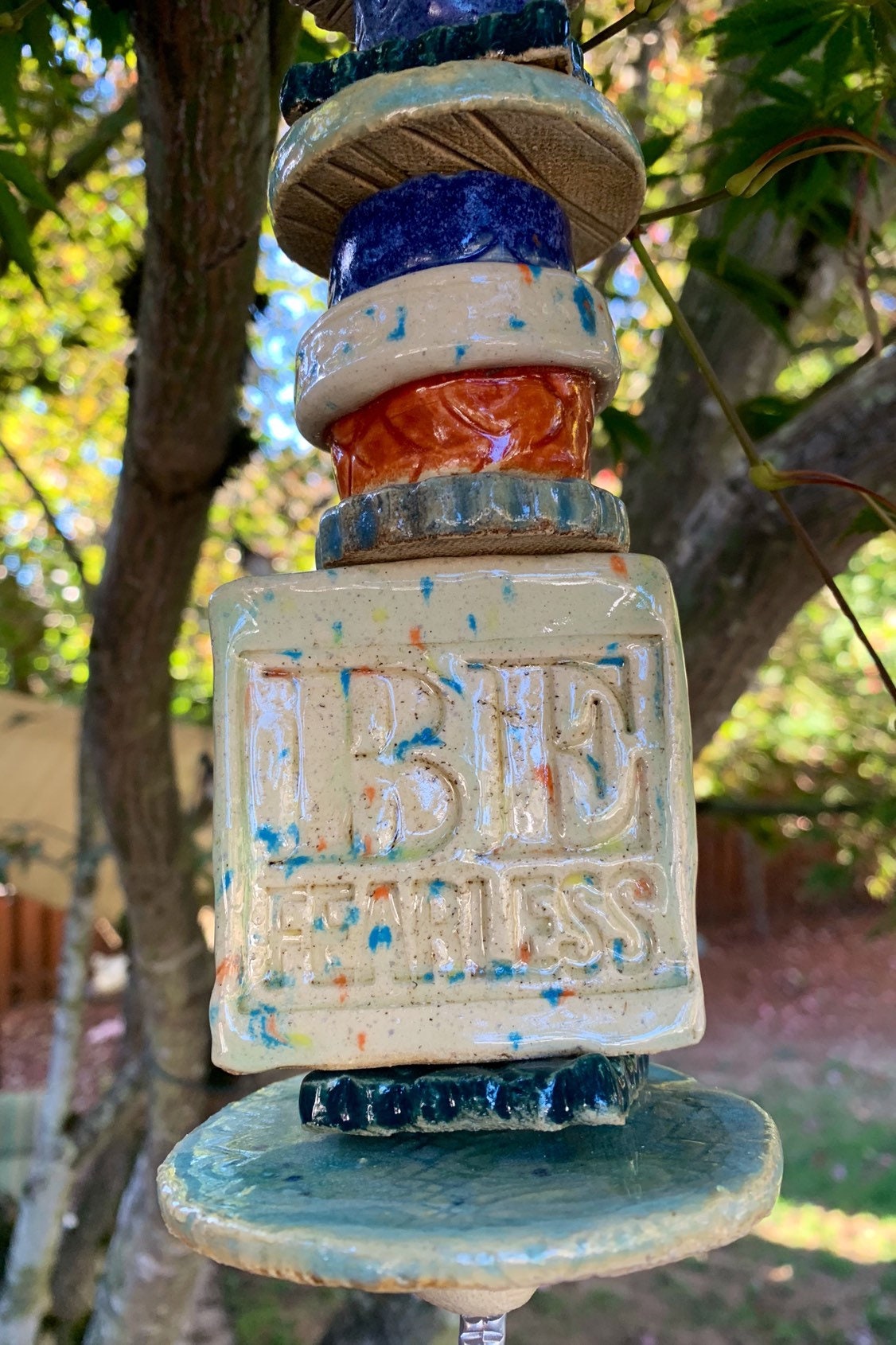Hanging Ceramic Totem - Be Fearless