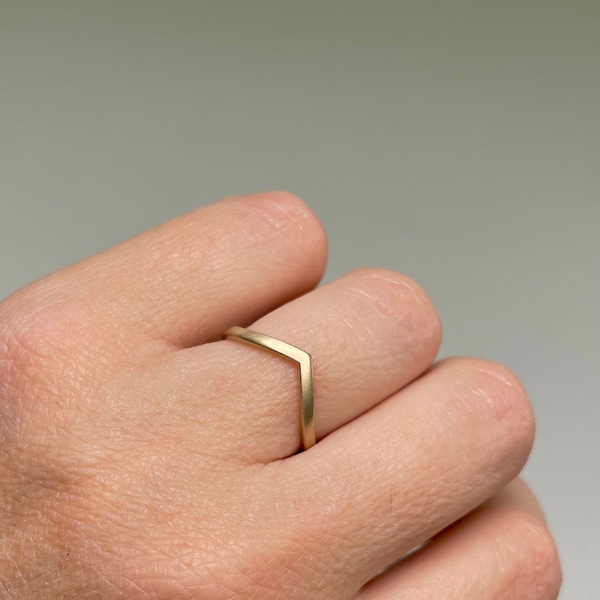 Chevron Ring - Etsy