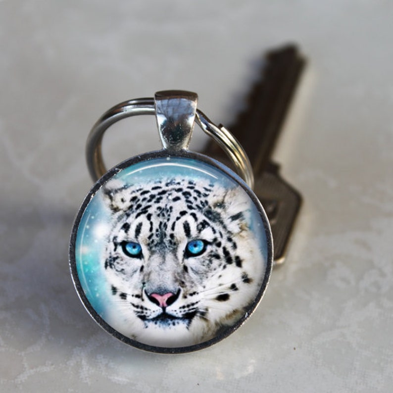 Snow Leopard Winter Pendant Necklace or Key Chain Snow - Etsy