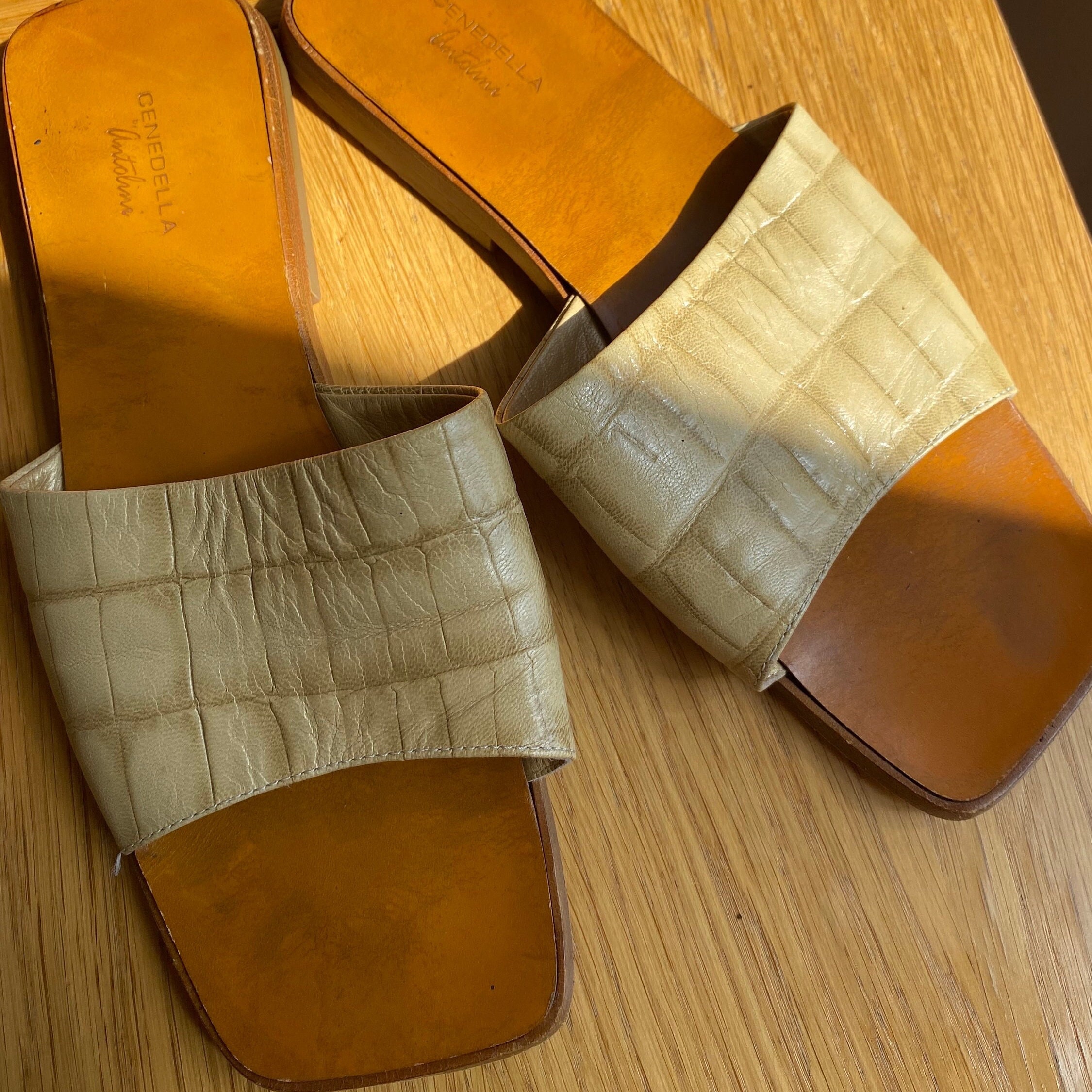 Slip One Flat Vintage Leather CENEDELLA Shoes Sandale Snake Pattern - Etsy