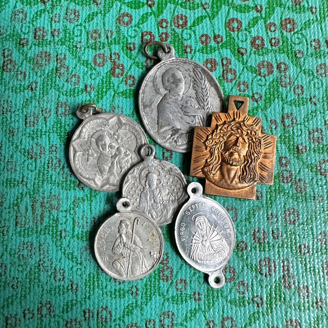 6pcs SAINT MEDALS LOT Vintage Antique Saint Medallions Roch Miraculous ...
