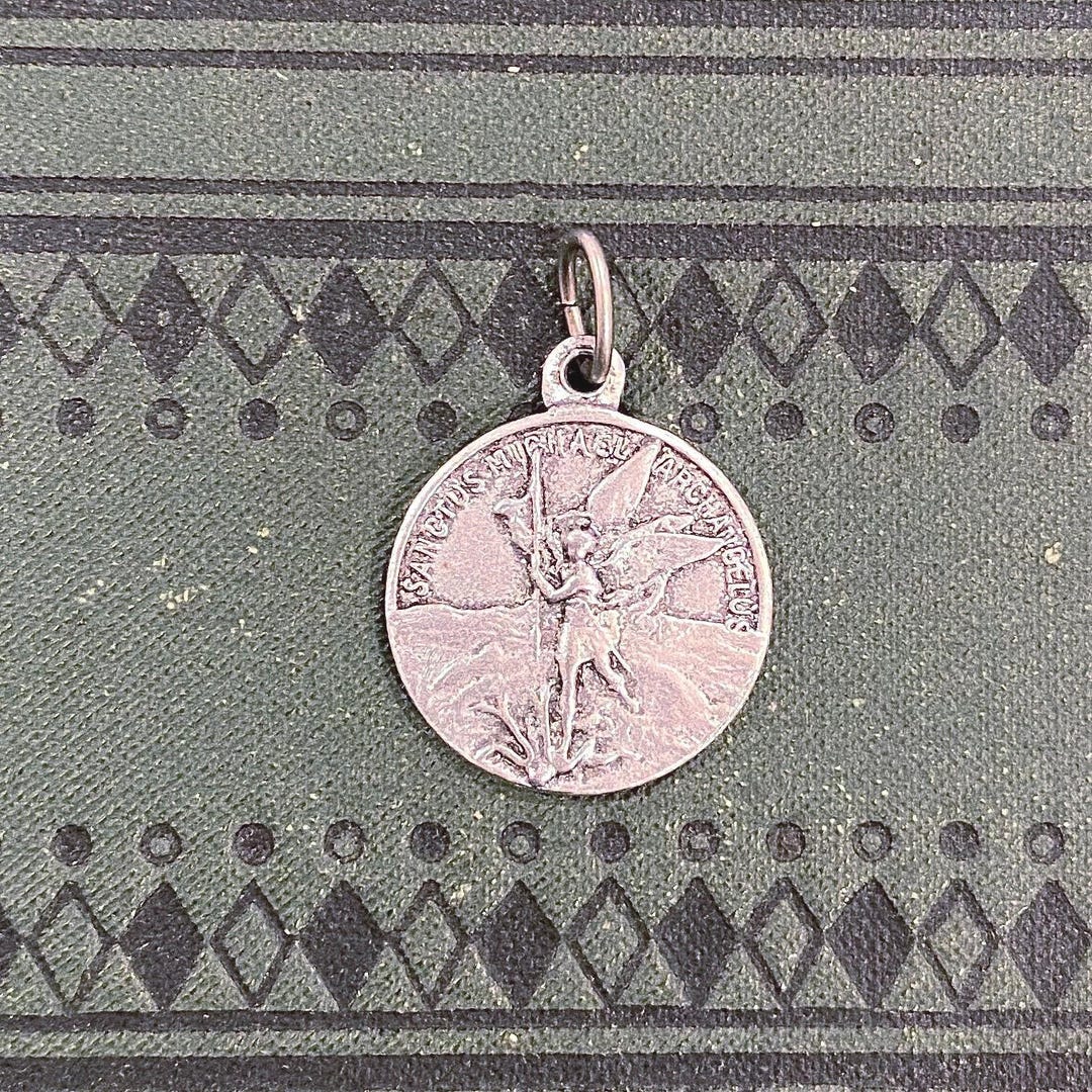 ST MICHAEL MEDAL Religious Medallion Archangel Guardian Angel Reverse ...