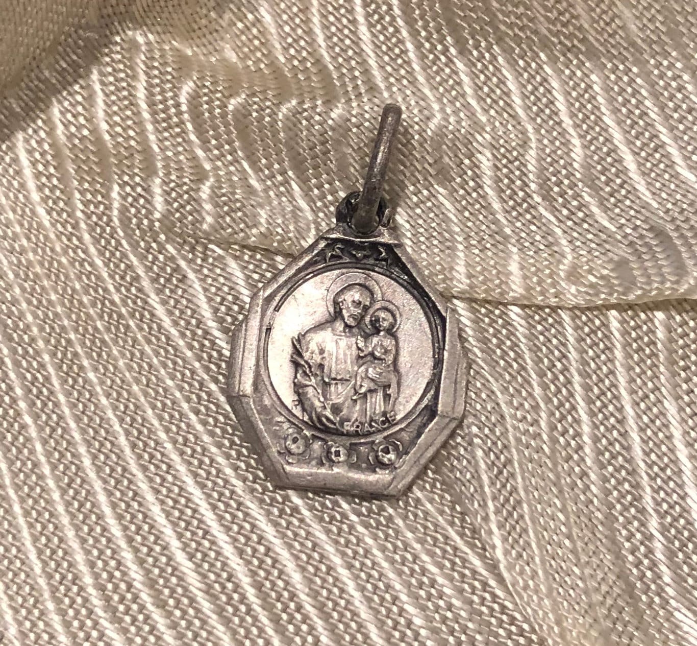 ⱽᴵᴺᵀᴬᴳᴱ 1pc SAINT JOSEPH MEDALLION Religious Medals Old | Etsy