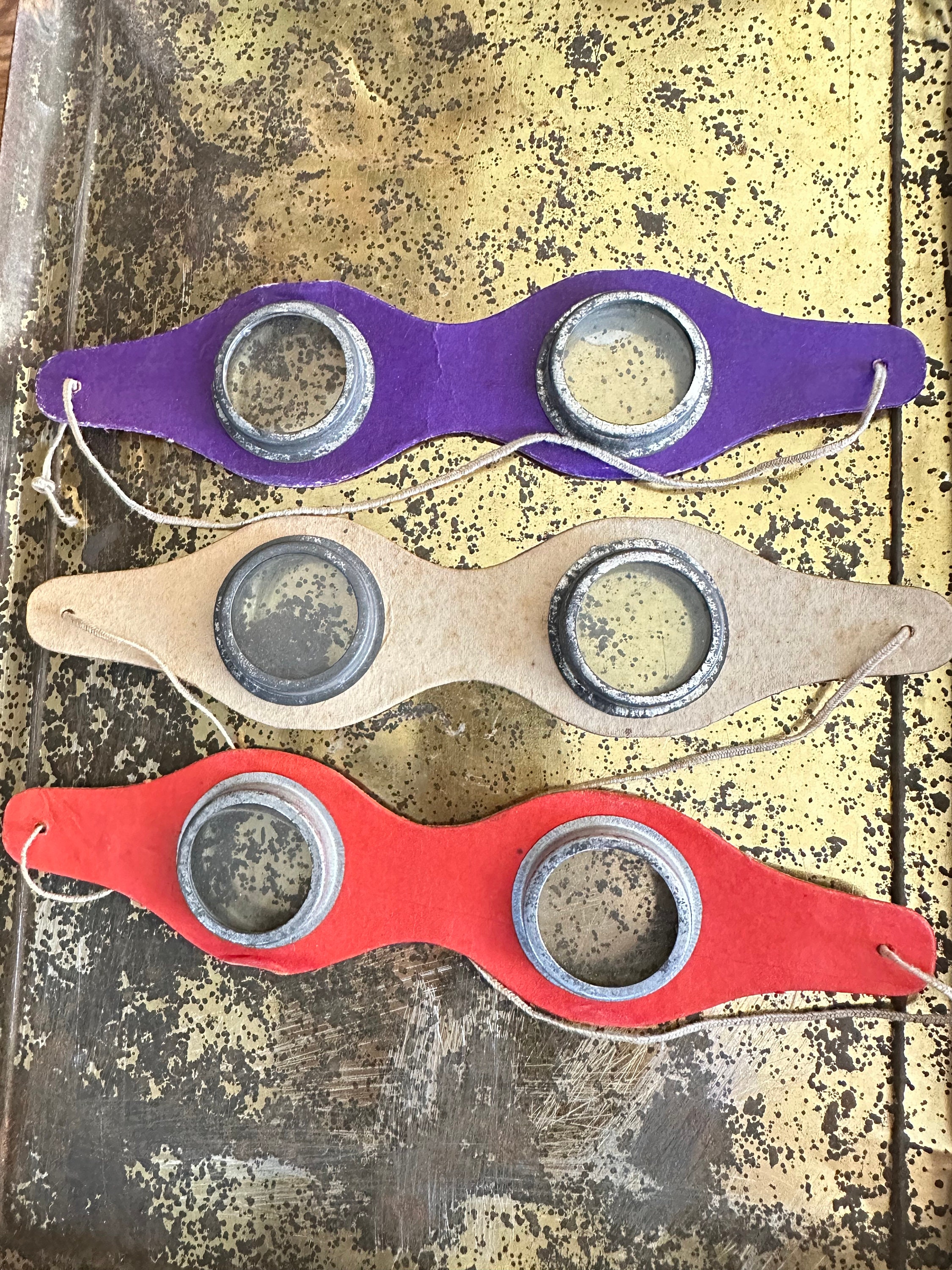 1pc VINTAGE TOY GOGGLES Antique Glass Lenses Cardboard Glasses Penny ...