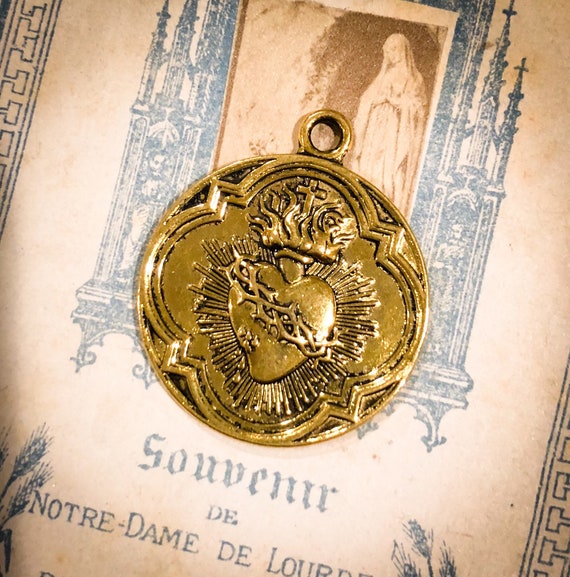 1pc SACRED HEART MEDALLION Sacre Coeur Religious 300 - Etsy Hong Kong