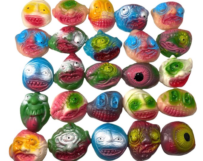ⱽᴵᴺᵀᴬᴳᴱ 3pcs RUBBER MONSTER FACES Vintage Vending Toys Halloween Dime ...