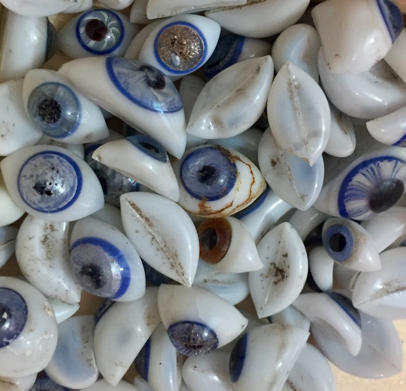 ⱽᴵᴺᵀᴬᴳᴱ 1pc ANTIQUE GLASS EYE 1890s Flawed Miniature Eyeball - Etsy