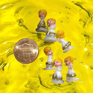 6pcs TINY PLASTIC ANGELS 5/8" Vintage Miniature • Christmas Mini ...