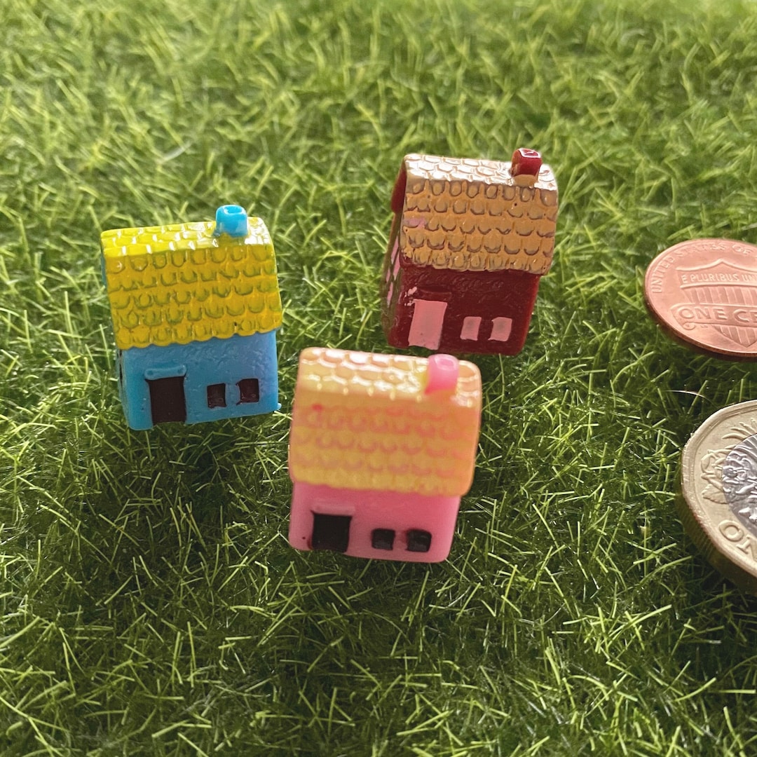 3pcs TINY PLASTIC HOUSES Super Mini Cottages Hand Painted Colorful ...