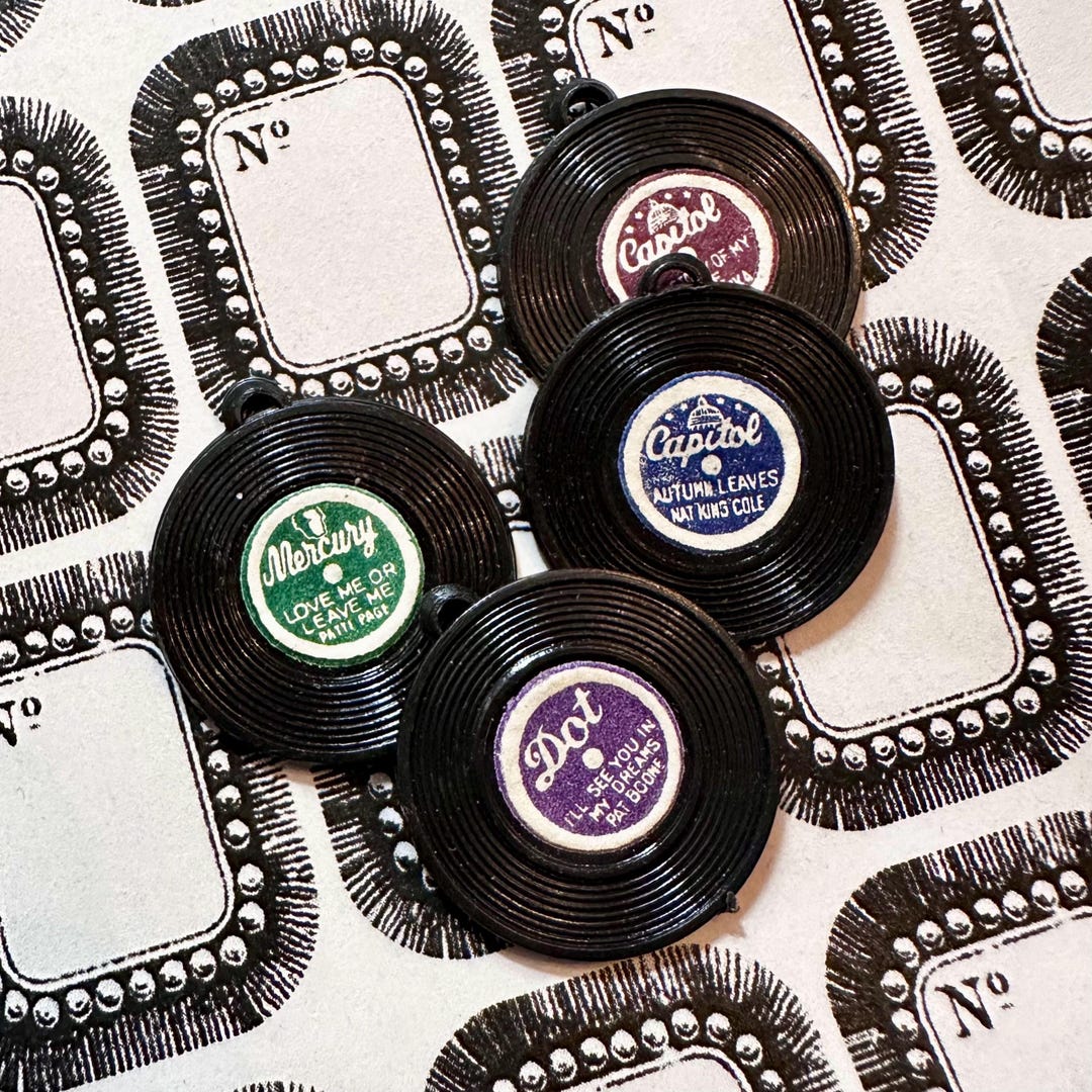 4pcs PLASTIC RECORD CHARMS 7/8" Vintage Tiny Gum Ball Miniatures Old ...