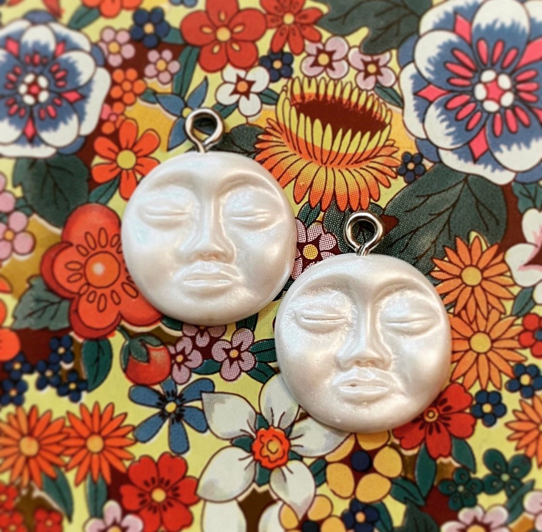 2pcs TINY MOON CHARMS Miniature Pearly Dreamy Resin Pendant - Etsy