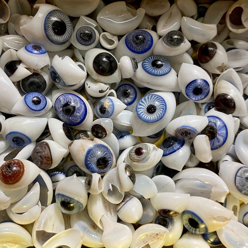 ⱽᴵᴺᵀᴬᴳᴱ 1pc ANTIQUE GLASS EYE 1890s Flawed Miniature Eyeball - Etsy