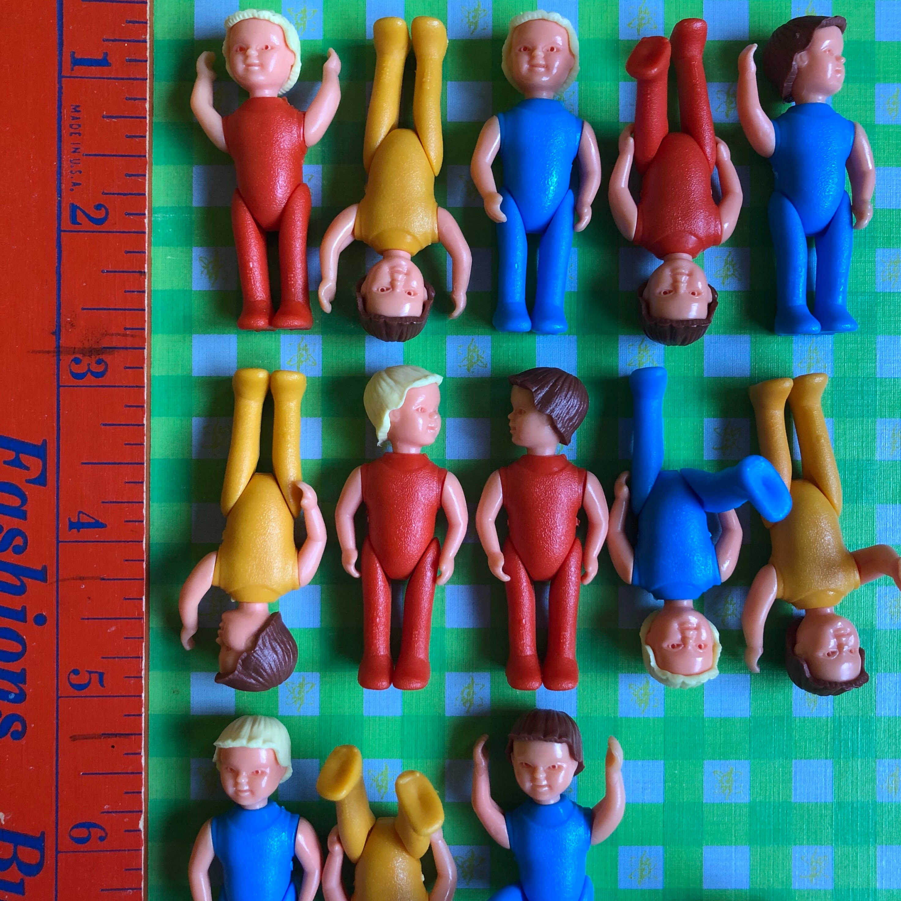 2pcs MINIATURE GERMAN DOLLS Posable Vintage Plastic People Superb ...